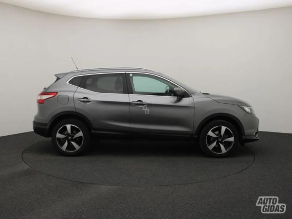 Grey Nissan Qashqai 2017 in Vilnius, with an engine capacity of 1.20 L and mileage of 153 thousand km for 10899 €, photo 9 on AUTOMOTO.COM.LV