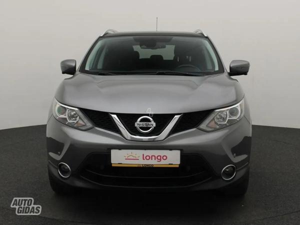 Grey Nissan Qashqai 2017 in Vilnius, with an engine capacity of 1.20 L and mileage of 142 thousand km for 10699 €, photo 3 on AUTOMOTO.COM.LV