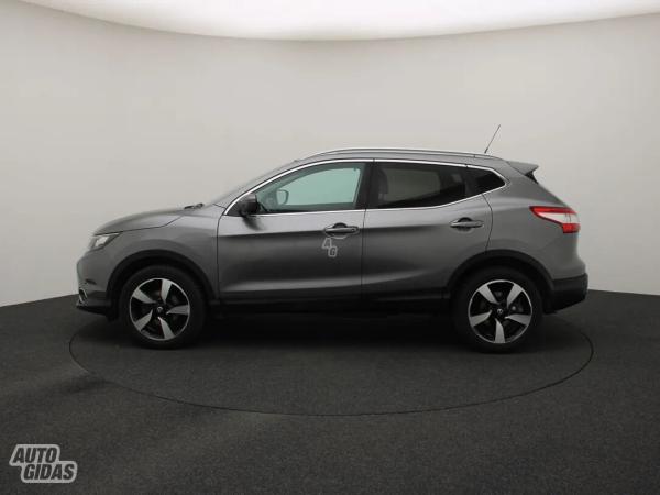 Grey Nissan Qashqai 2017 in Vilnius, with an engine capacity of 1.20 L and mileage of 142 thousand km for 10699 €, photo 6 on AUTOMOTO.COM.LV
