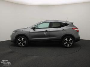 Grey Nissan Qashqai 2017 in Vilnius, with an engine capacity of 1.20 L and mileage of 142 thousand km for 10699 €, photo 7 on AUTOMOTO.COM.LV