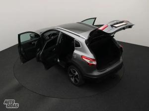 Grey Nissan Qashqai 2017 in Vilnius, with an engine capacity of 1.20 L and mileage of 142 thousand km for 10699 €, photo 14 on AUTOMOTO.COM.LV