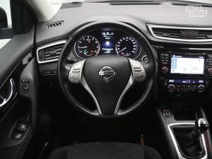 Grey Nissan Qashqai 2017 in Vilnius, with an engine capacity of 1.20 L and mileage of 142 thousand km for 10699 €, photo 18 on AUTOMOTO.COM.LV