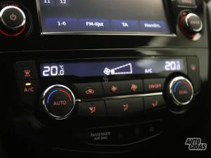 Grey Nissan Qashqai 2017 in Vilnius, with an engine capacity of 1.20 L and mileage of 142 thousand km for 10699 €, photo 21 on AUTOMOTO.COM.LV
