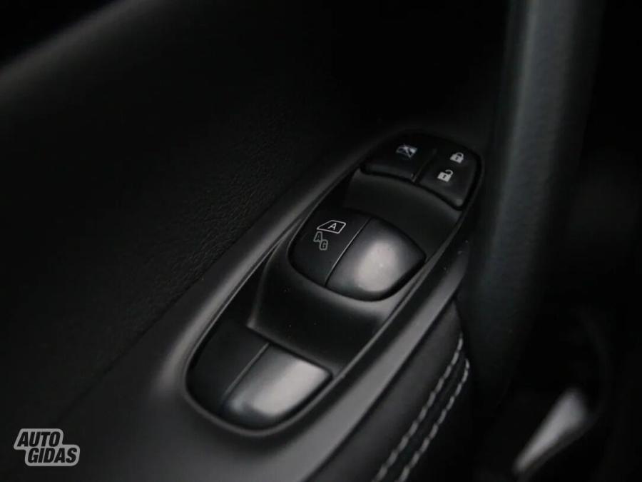Grey Nissan Qashqai 2017 in Vilnius, with an engine capacity of 1.20 L and mileage of 142 thousand km for 10699 €, photo 27 on AUTOMOTO.COM.LV