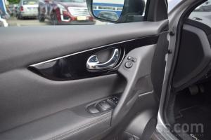 Pelēks Nissan Qashqai 2017 Rīga, ar dzinēja tilpumu 1.20 L un nobraukumu 56 tūkst. km par 10500 €, foto 5 vietnē AUTOMOTO.COM.LV