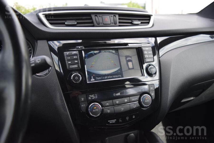 Pelēks Nissan Qashqai 2017 Rīga, ar dzinēja tilpumu 1.20 L un nobraukumu 56 tūkst. km par 10500 €, foto 9 vietnē AUTOMOTO.COM.LV