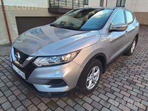 Grey Nissan Qashqai 2017 in Riga, with an engine capacity of 1.20 L and mileage of 119 thousand km for 8950 €, photo 4 on AUTOMOTO.COM.LV