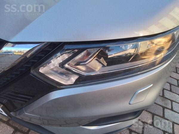 Grey Nissan Qashqai 2017 in Riga, with an engine capacity of 1.20 L and mileage of 119 thousand km for 8950 €, photo 4 on AUTOMOTO.COM.LV