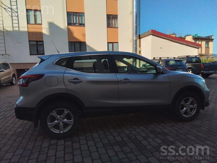 Grey Nissan Qashqai 2017 in Riga, with an engine capacity of 1.20 L and mileage of 119 thousand km for 8950 €, photo 7 on AUTOMOTO.COM.LV
