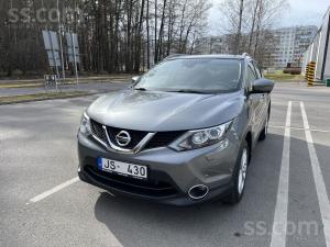Серый Ниссан Кашкай 2017 в Рига, объемом двигателя 1.20 л и пробегом 52 тыс. км за 12000 €, фото  на AUTOMOTO.COM.LV