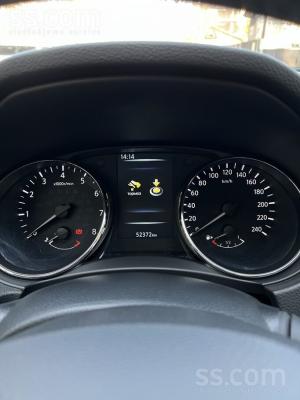 Grey Nissan Qashqai 2017 in Riga, with an engine capacity of 1.20 L and mileage of 52 thousand km for 12000 €, photo 9 on AUTOMOTO.COM.LV