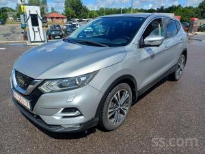 Серый Ниссан Кашкай 2017 в Рига, объемом двигателя 1.60 л и пробегом 252 тыс. км за 8500 €, фото  на AUTOMOTO.COM.LV