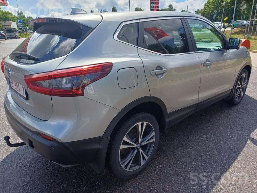 Pelēks Nissan Qashqai 2017 Rīga, ar dzinēja tilpumu 1.60 L un nobraukumu 252 tūkst. km par 8500 €, foto 5 vietnē AUTOMOTO.COM.LV