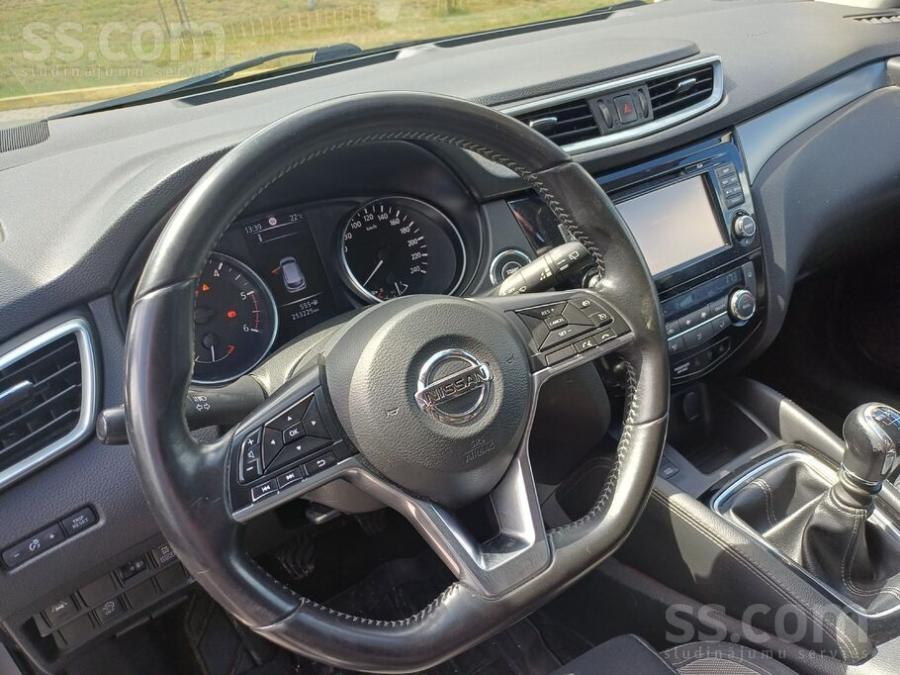 Pelēks Nissan Qashqai 2017 Rīga, ar dzinēja tilpumu 1.60 L un nobraukumu 252 tūkst. km par 8500 €, foto 7 vietnē AUTOMOTO.COM.LV