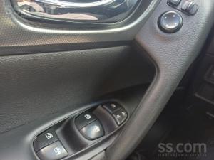 Pelēks Nissan Qashqai 2017 Rīga, ar dzinēja tilpumu 1.60 L un nobraukumu 252 tūkst. km par 8500 €, foto 13 vietnē AUTOMOTO.COM.LV