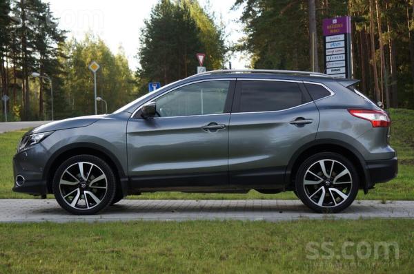 Grey Nissan Qashqai 2017 in Riga, with an engine capacity of 1.20 L and mileage of 168 thousand km for 9990 €, photo 6 on AUTOMOTO.COM.LV