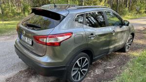 Pelēks Nissan Qashqai 2017 Viļņa, ar dzinēja tilpumu 1.60 L un nobraukumu 140 tūkst. km par 12000 €, foto 4 vietnē AUTOMOTO.COM.LV