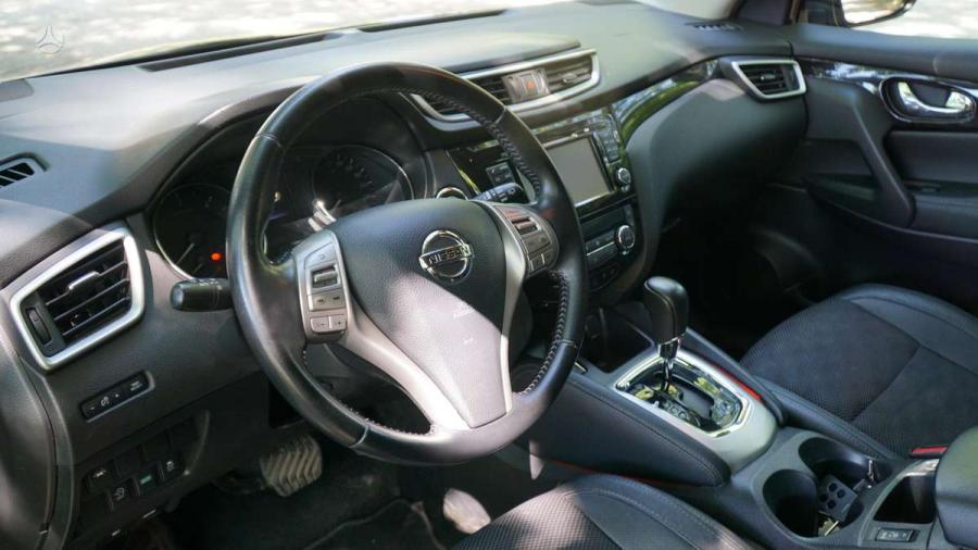 Pelēks Nissan Qashqai 2017 Viļņa, ar dzinēja tilpumu 1.60 L un nobraukumu 140 tūkst. km par 12000 €, foto 7 vietnē AUTOMOTO.COM.LV
