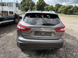Pelēks Nissan Qashqai 2017 Kelmė, ar dzinēja tilpumu 1.60 L un nobraukumu 50 tūkst. km par 1550 €, foto 5 vietnē AUTOMOTO.COM.LV
