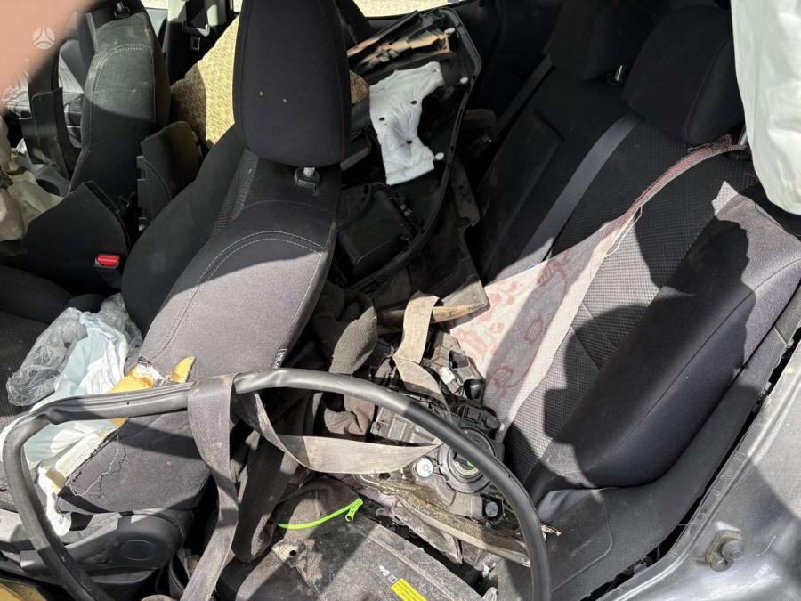 Pelēks Nissan Qashqai 2017 Kelmė, ar dzinēja tilpumu 1.60 L un nobraukumu 50 tūkst. km par 1550 €, foto 24 vietnē AUTOMOTO.COM.LV
