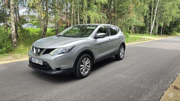 Pelēks Nissan Qashqai 2017 Viļņa, ar dzinēja tilpumu 1.60 L un nobraukumu 227 tūkst. km par 12000 €, foto 2 vietnē AUTOMOTO.COM.LV