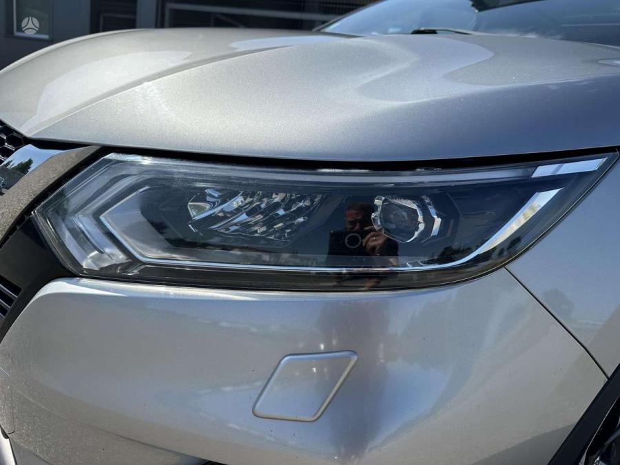 Pelēks Nissan Qashqai 2017 Marijampole, ar dzinēja tilpumu 1.20 L un nobraukumu 226 tūkst. km par 8450 €, foto 4 vietnē AUTOMOTO.COM.LV
