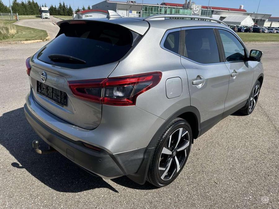 Pelēks Nissan Qashqai 2017 Marijampole, ar dzinēja tilpumu 1.20 L un nobraukumu 226 tūkst. km par 8450 €, foto 6 vietnē AUTOMOTO.COM.LV