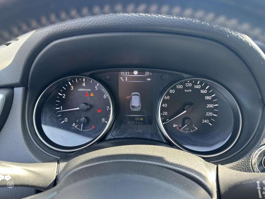 Pelēks Nissan Qashqai 2017 Marijampole, ar dzinēja tilpumu 1.20 L un nobraukumu 226 tūkst. km par 8450 €, foto 9 vietnē AUTOMOTO.COM.LV