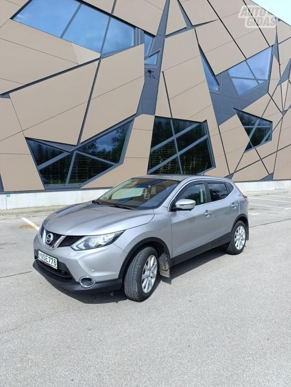 Pelēks Nissan Qashqai 2017 Šauļi, ar dzinēja tilpumu 1.20 L un nobraukumu 206 tūkst. km par 8900 €, foto 1 vietnē AUTOMOTO.COM.LV