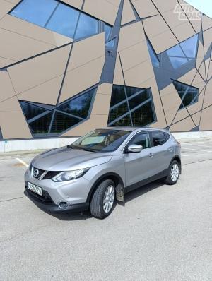 Pelēks Nissan Qashqai 2017 Šauļi, ar dzinēja tilpumu 1.20 L un nobraukumu 206 tūkst. km par 8900 €, foto  vietnē AUTOMOTO.COM.LV
