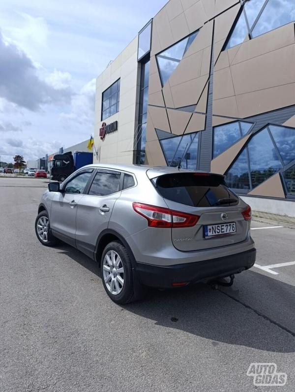 Pelēks Nissan Qashqai 2017 Šauļi, ar dzinēja tilpumu 1.20 L un nobraukumu 206 tūkst. km par 8900 €, foto 7 vietnē AUTOMOTO.COM.LV