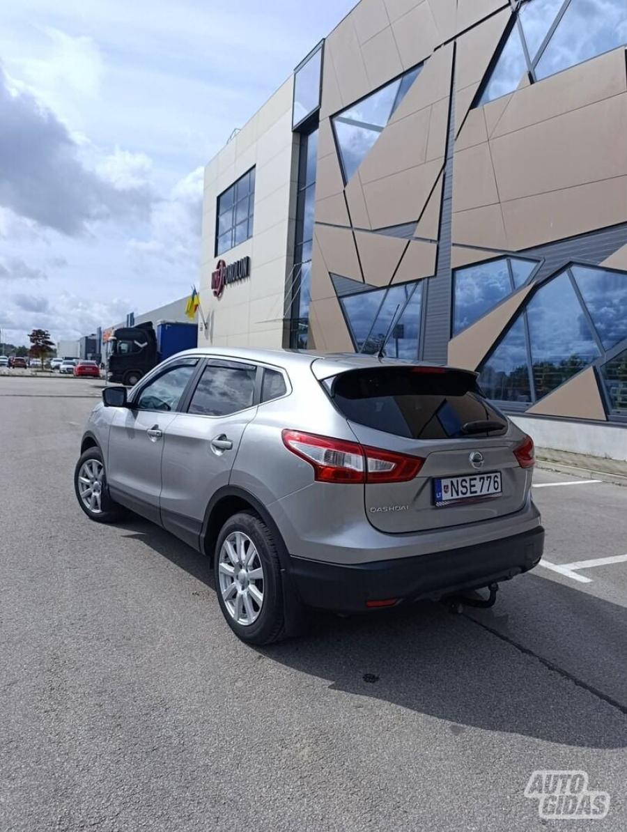 Pelēks Nissan Qashqai 2017 Šauļi, ar dzinēja tilpumu 1.20 L un nobraukumu 206 tūkst. km par 8900 €, foto 8 vietnē AUTOMOTO.COM.LV