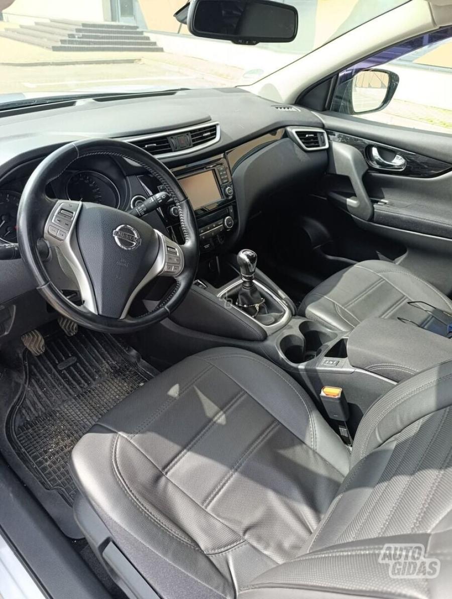 Pelēks Nissan Qashqai 2017 Šauļi, ar dzinēja tilpumu 1.20 L un nobraukumu 206 tūkst. km par 8900 €, foto 11 vietnē AUTOMOTO.COM.LV