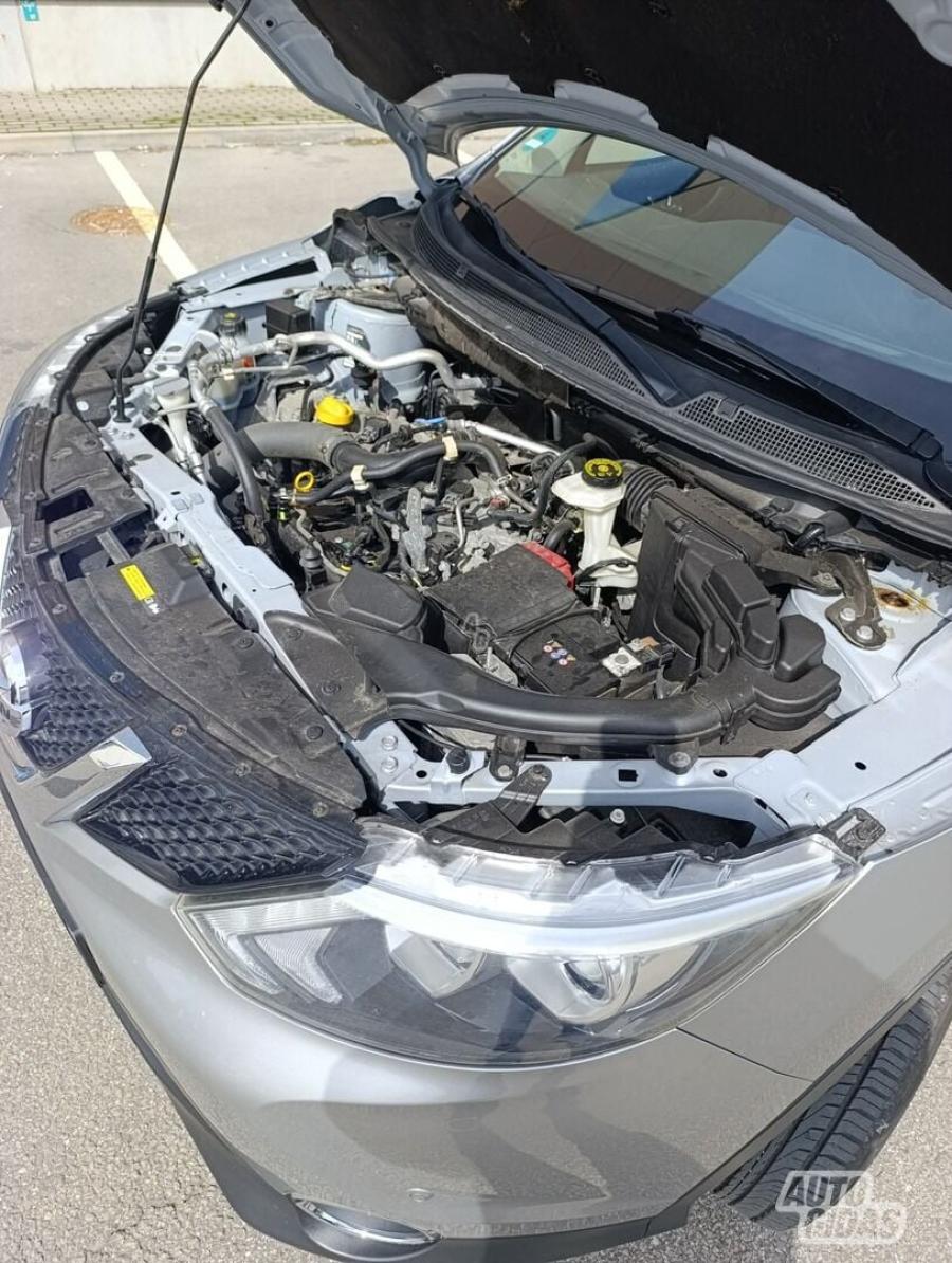 Pelēks Nissan Qashqai 2017 Šauļi, ar dzinēja tilpumu 1.20 L un nobraukumu 206 tūkst. km par 8900 €, foto 19 vietnē AUTOMOTO.COM.LV