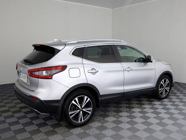 Pelēks Nissan Qashqai 2017 Tallina, ar dzinēja tilpumu 1.20 L un nobraukumu 149 tūkst. km par 7999 €, foto 3 vietnē AUTOMOTO.COM.LV