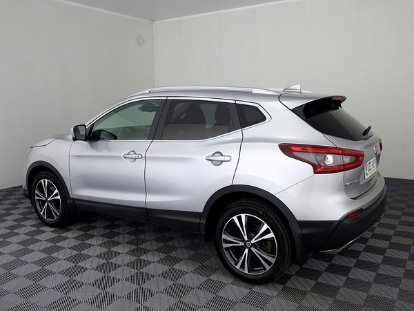 Pelēks Nissan Qashqai 2017 Tallina, ar dzinēja tilpumu 1.20 L un nobraukumu 149 tūkst. km par 7999 €, foto 4 vietnē AUTOMOTO.COM.LV