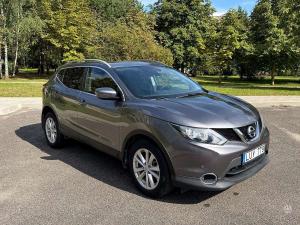 Pelēks Nissan Qashqai 2017 Viļņa, ar dzinēja tilpumu 1.20 L un nobraukumu 106 tūkst. km par 11200 €, foto  vietnē AUTOMOTO.COM.LV