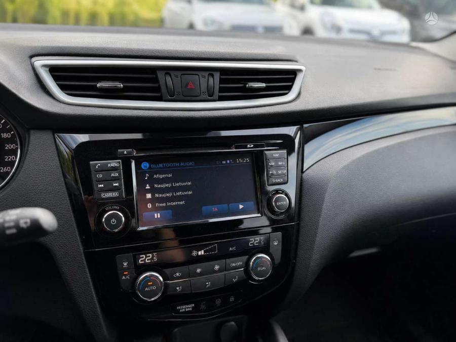 Pelēks Nissan Qashqai 2017 Viļņa, ar dzinēja tilpumu 1.20 L un nobraukumu 106 tūkst. km par 11200 €, foto 25 vietnē AUTOMOTO.COM.LV