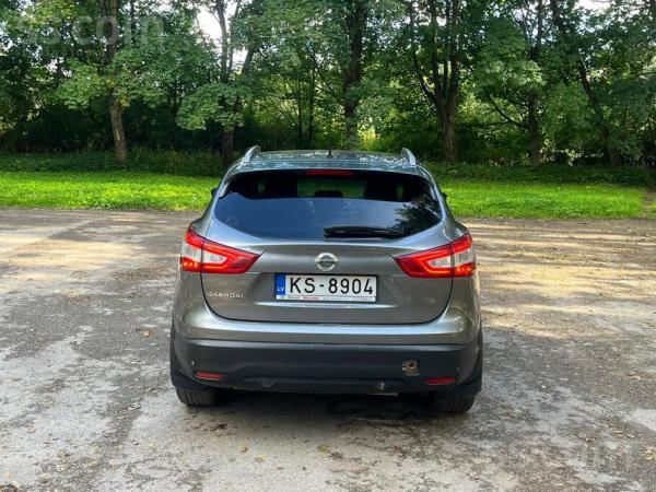 Nissan Qashqai 2017 in Riga on AUTOMOTO.COM.LV Grey Nissan Qashqai 2017 in Riga, with an engine capacity of 1.20 L and mileage of 0 thousand km for 9890 €, photo 5 on AUTOMOTO.COM.LV
