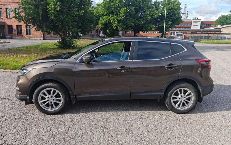 Pelēks Nissan Qashqai 2017 Viļņa, ar dzinēja tilpumu 1.20 L un nobraukumu 41 tūkst. km par 9000 €, foto 6 vietnē AUTOMOTO.COM.LV