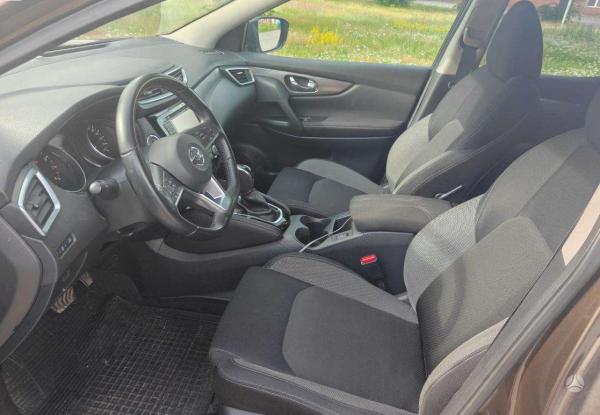 Grey Nissan Qashqai 2017 in Vilnius, with an engine capacity of 1.20 L and mileage of 41 thousand km for 9000 €, photo 9 on AUTOMOTO.COM.LV