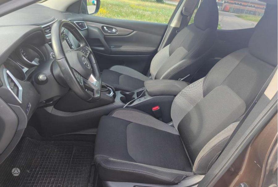 Pelēks Nissan Qashqai 2017 Viļņa, ar dzinēja tilpumu 1.20 L un nobraukumu 41 tūkst. km par 9000 €, foto 11 vietnē AUTOMOTO.COM.LV