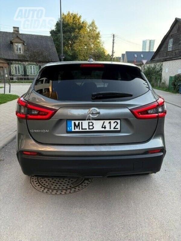 Pelēks Nissan Qashqai 2017 Viļņa, ar dzinēja tilpumu 1.60 L un nobraukumu 199 tūkst. km par 10700 €, foto 3 vietnē AUTOMOTO.COM.LV