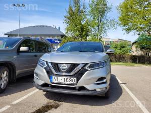 Grey Nissan Qashqai 2018 in Riga, with an engine capacity of 1.50 L and mileage of 185 thousand km for 4900 €, photo 2 on AUTOMOTO.COM.LV