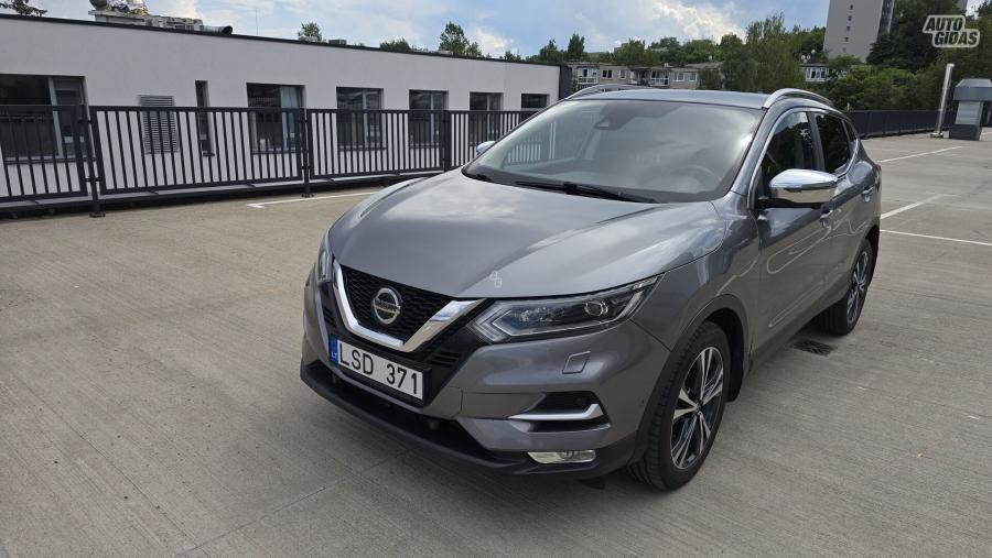 Grey Nissan Qashqai 2018 in Vilnius, with an engine capacity of 1.20 L and mileage of 78 thousand km for 10999 €, photo 12 on AUTOMOTO.COM.LV