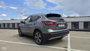 Grey Nissan Qashqai 2018 in Vilnius, with an engine capacity of 1.20 L and mileage of 78 thousand km for 10999 €, photo 15 on AUTOMOTO.COM.LV