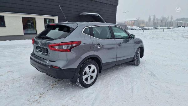 Grey Nissan Qashqai 2018 in Kaunas, with an engine capacity of 1.60 L and mileage of 88 thousand km for 13500 €, photo 3 on AUTOMOTO.COM.LV