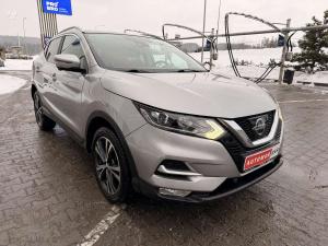 Grey Nissan Qashqai 2018 in Vilnius, with an engine capacity of 1.20 L and mileage of 142 thousand km for 10550 €, photo  on AUTOMOTO.COM.LV