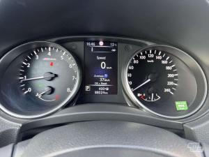 Grey Nissan Qashqai 2018 in Kaunas, with an engine capacity of 1.60 L and mileage of 88 thousand km for 13499 €, photo 6 on AUTOMOTO.COM.LV