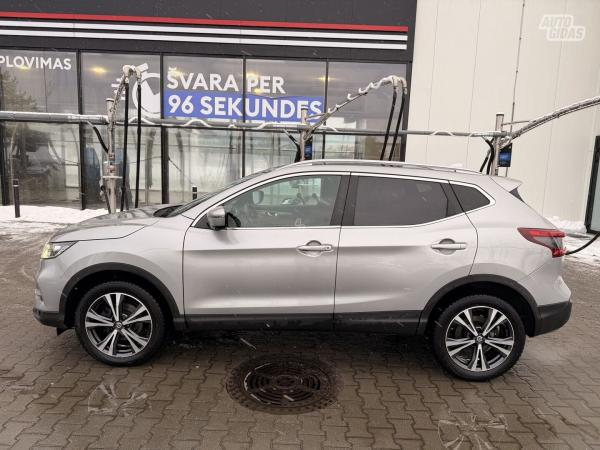 Grey Nissan Qashqai 2018 in Vilnius, with an engine capacity of 1.20 L and mileage of 141 thousand km for 9250 €, photo 8 on AUTOMOTO.COM.LV